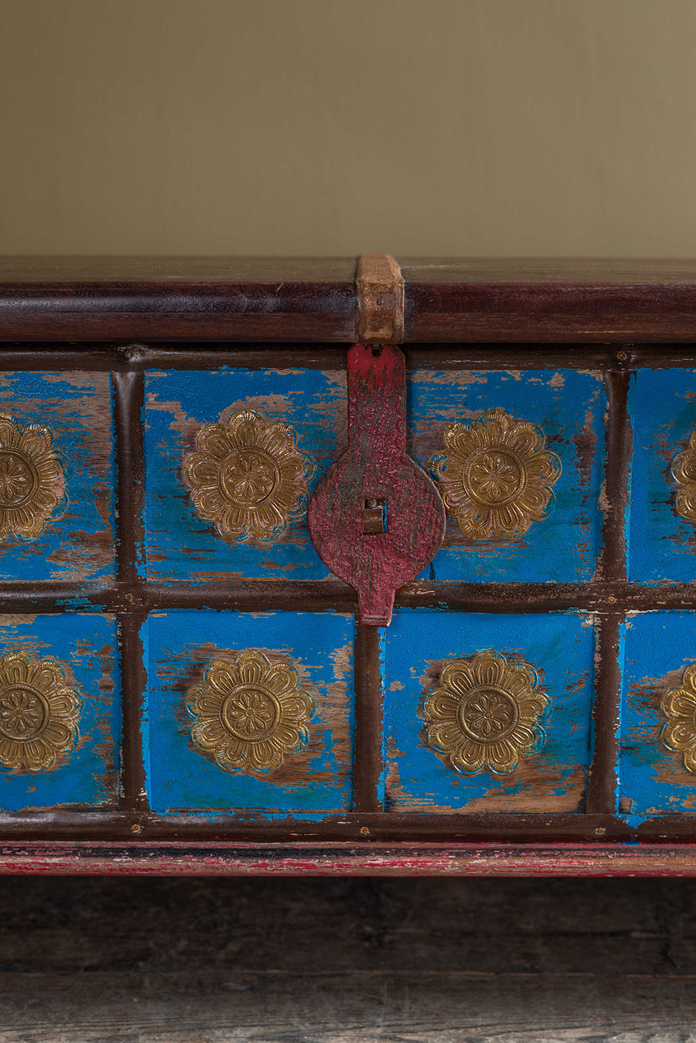 Painted Trunk made from New and Reclaimed Wood | Handmade – Ian Snow Ltd