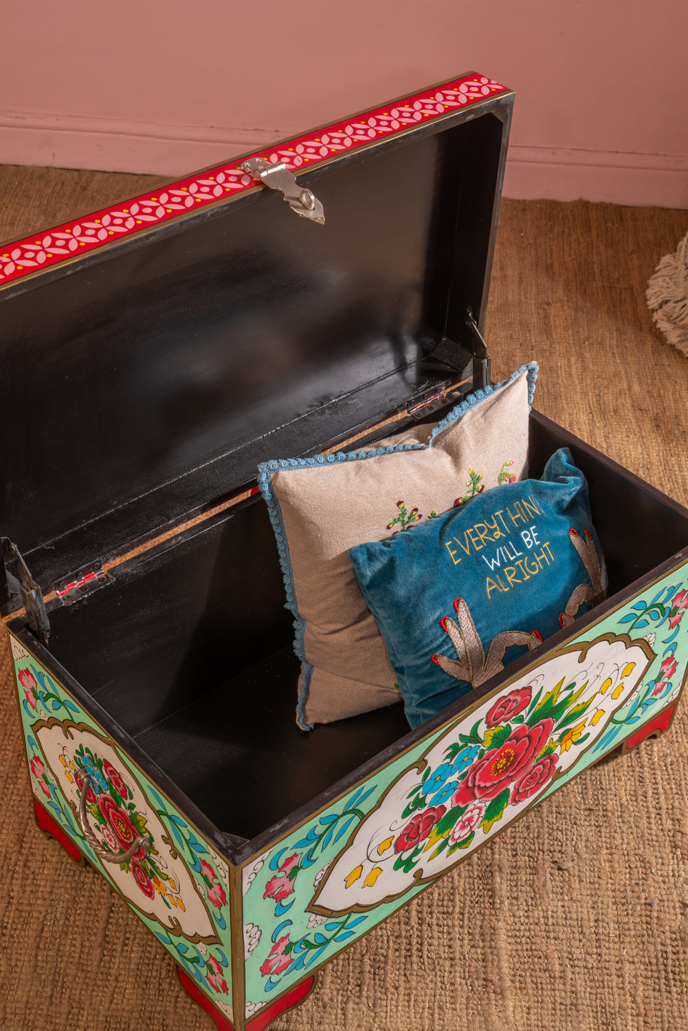 Rose Bouquet Hand Painted Trunk – Ian Snow Ltd