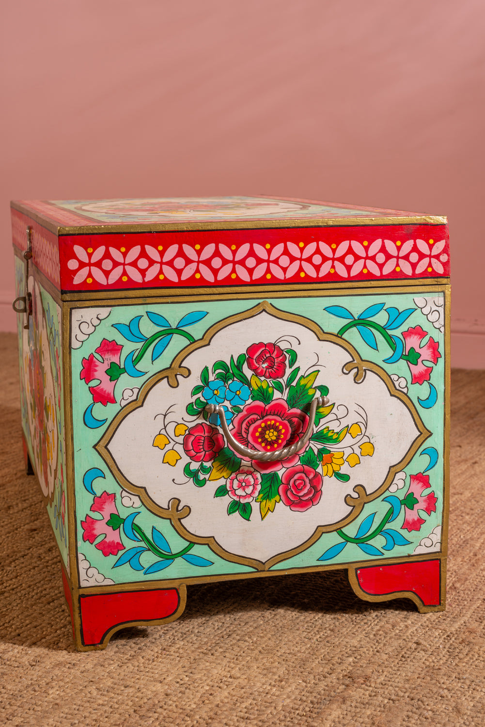 Rose Bouquet Hand Painted Trunk – Ian Snow Ltd