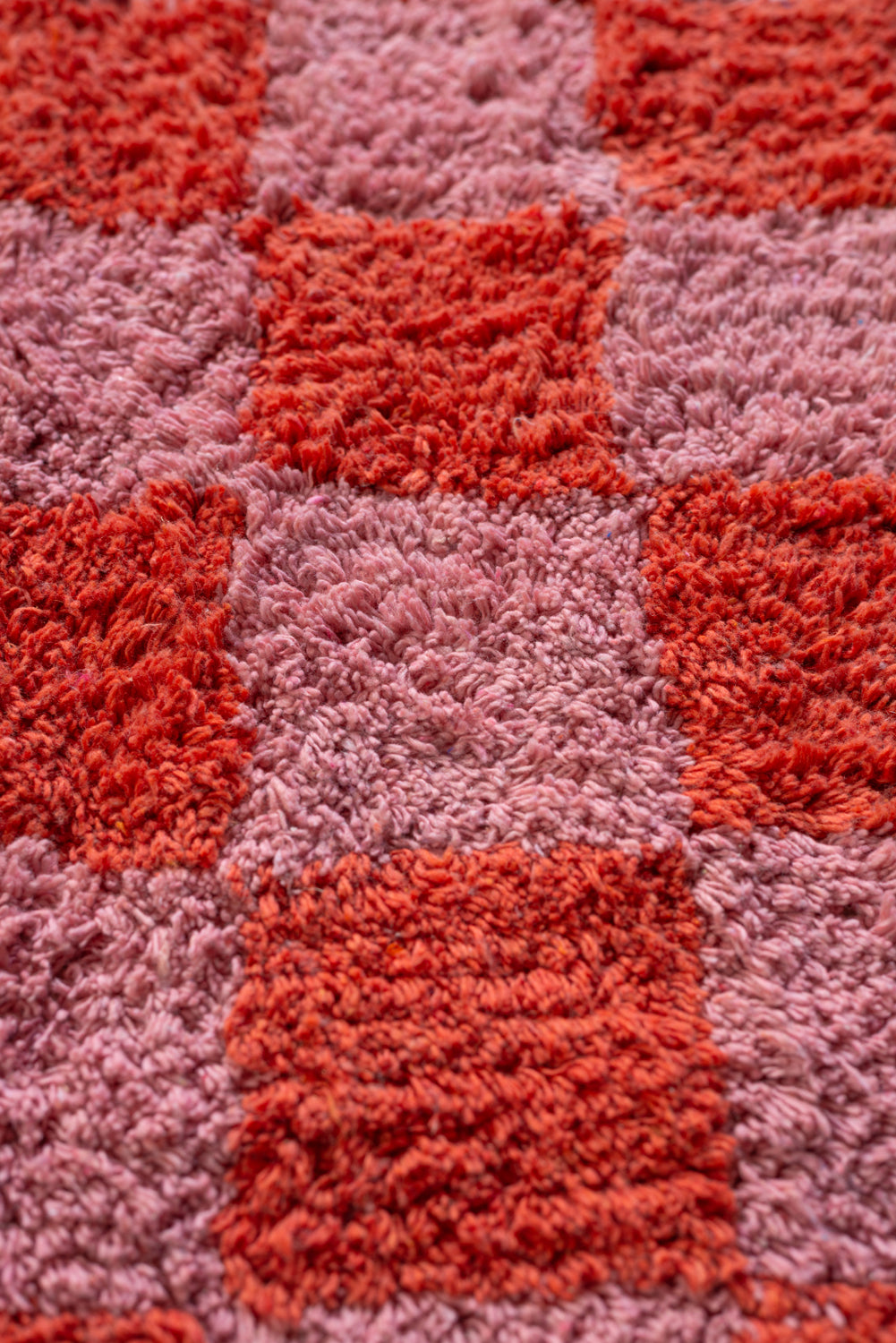 Lizzie Pink & Red Chequered Recycled Cotton Medium Rug – Ian Snow Ltd