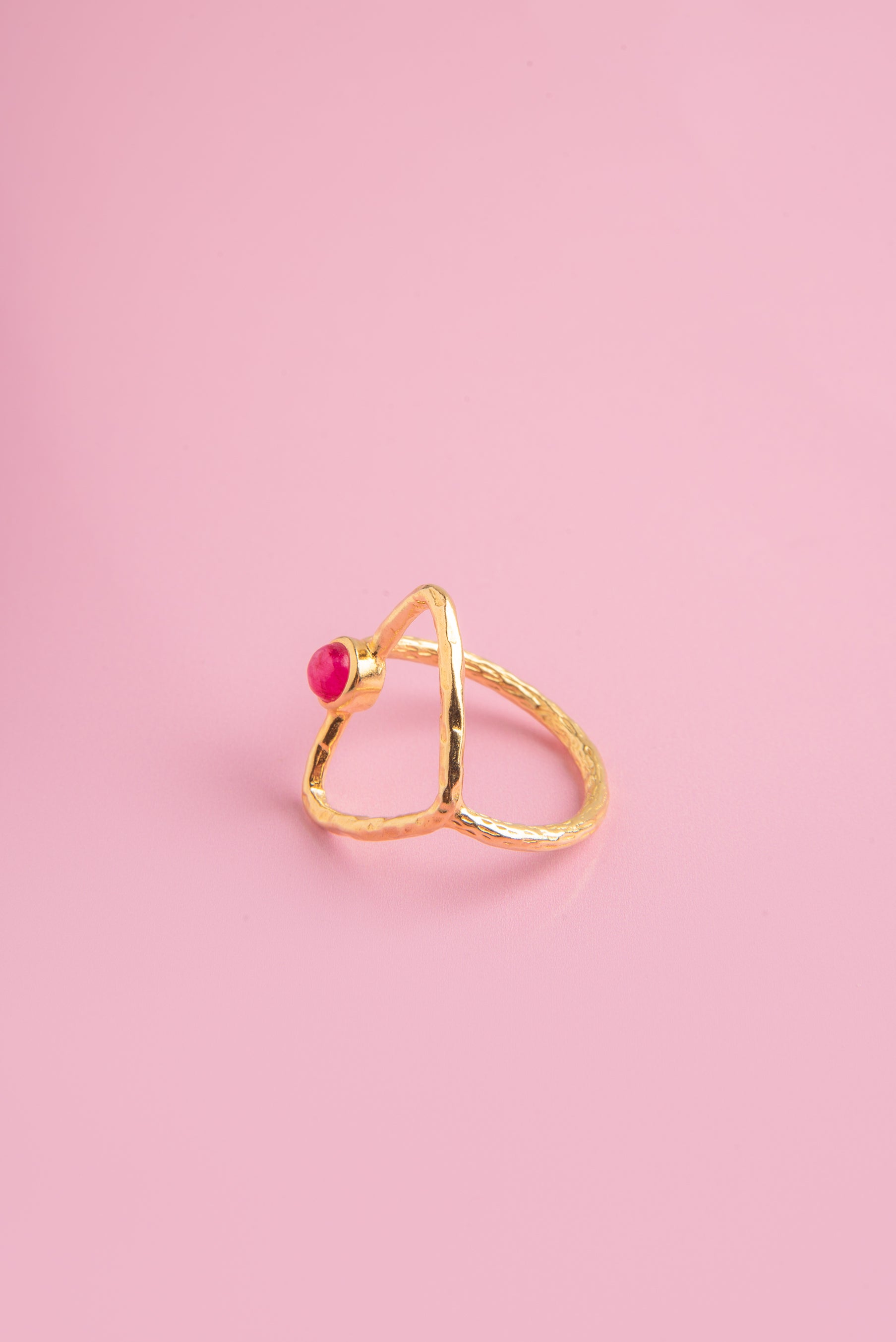 Disha Ruby Stone Gold Triangle Ring – Ian Snow Ltd