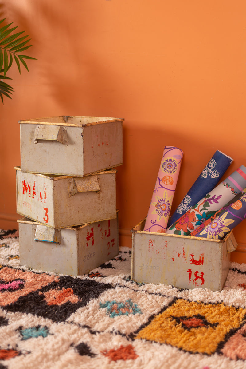 Grey Vintage Metal Storage Box – Ian Snow Ltd